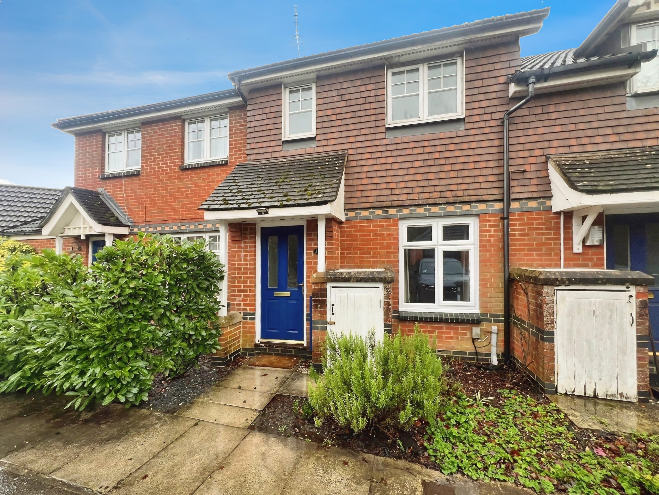 Julius Close, Basingstoke, RG24 - Collins Residential